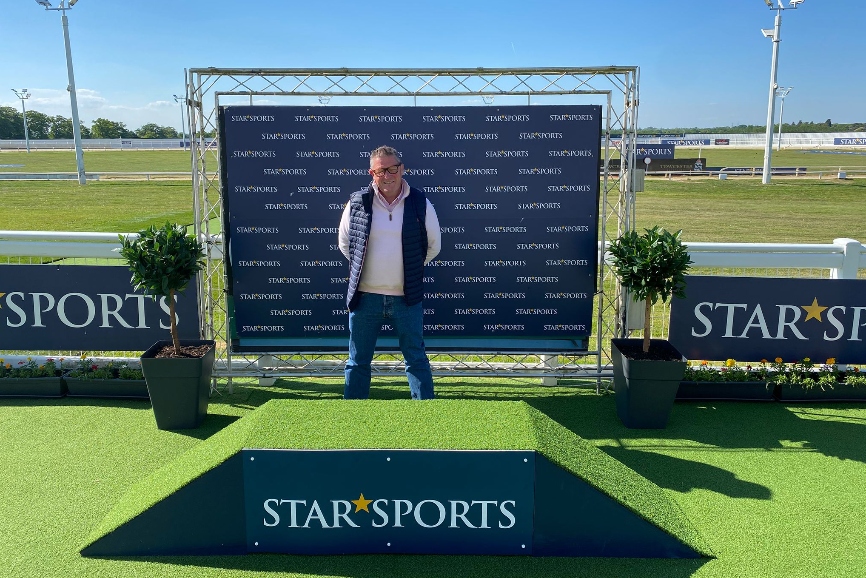 SIMON NOTT BETTING BLOG: Greyhound Derby First Round, Friday – Football ...