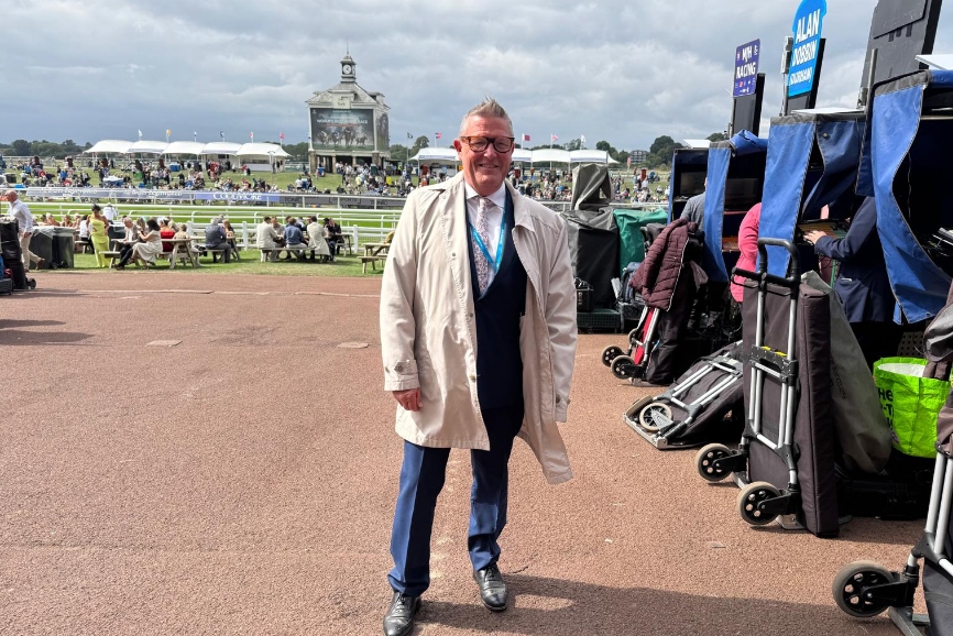 SIMON NOTT BETTING BLOG: York Ebor Festival Friday – Football & Racing ...