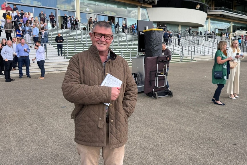 SIMON NOTT BETTING BLOG: Ascot Friday – Football & Racing News – Star ...