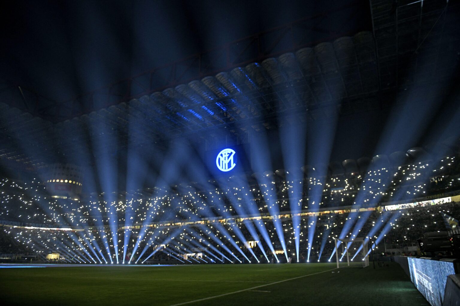 ALEX CROOK PREVIEW: Champions League Midweek – Football & Racing News ...