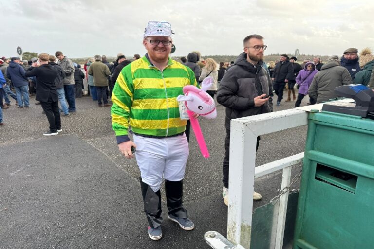 SIMON NOTT BETTING BLOG: Exeter Friday – Football & Racing News – Star ...
